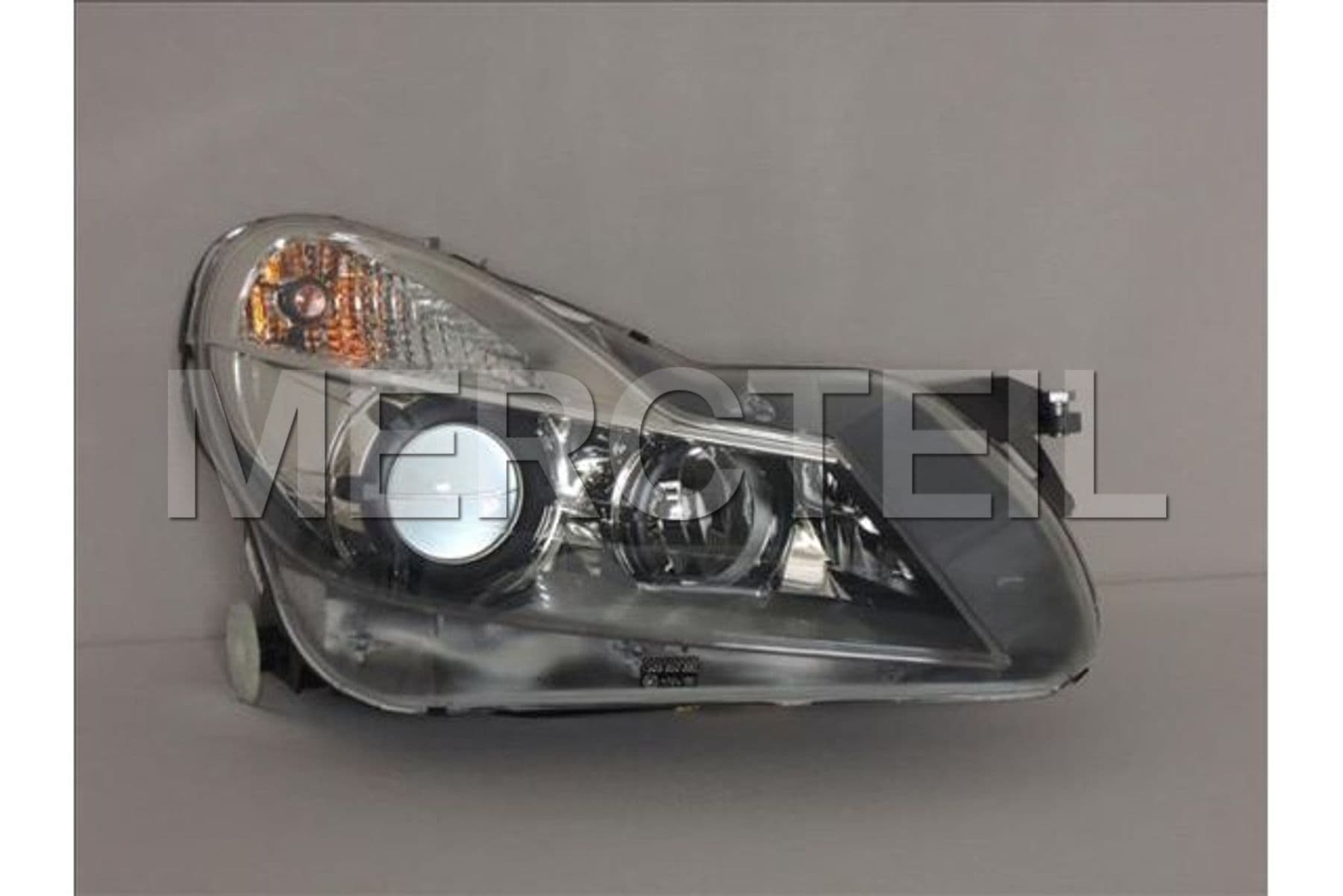Buy the spare part Mercedes-Benz A2308202461 leuchteinheit