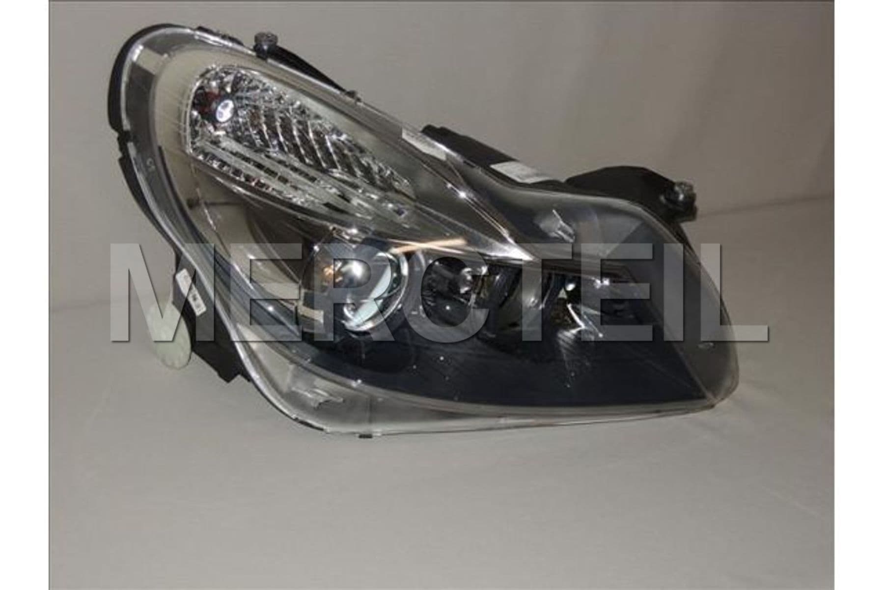 Buy the spare part Mercedes-Benz A2308202461 leuchteinheit