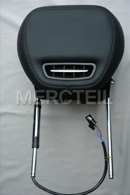 Buy the spare part Mercedes-Benz A23097081509E38 headrest