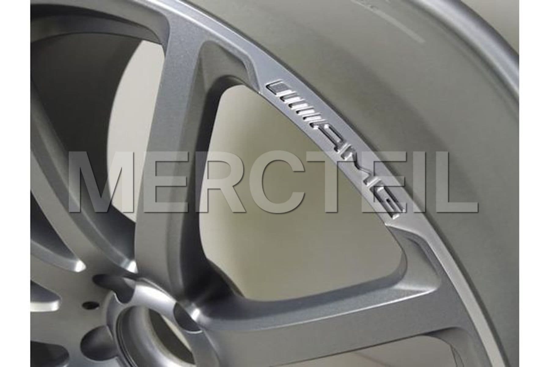 Buy the spare part Mercedes-Benz A2314010200