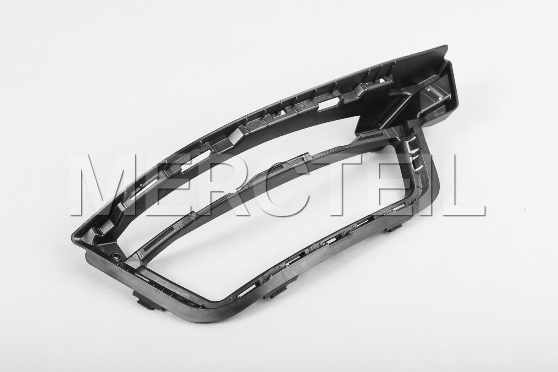Buy the spare part Mercedes-Benz A2318851465 frame segment