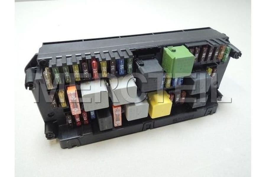 Buy the spare part Mercedes-Benz A2319001507 control unit