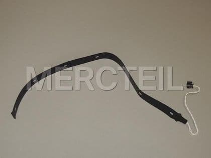 Buy the spare part Mercedes-Benz A2319059900 rear switching module