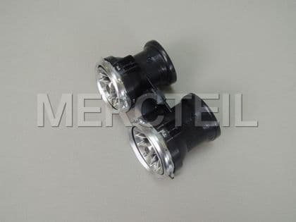 Buy the spare part Mercedes-Benz A2388300100 air nozzle