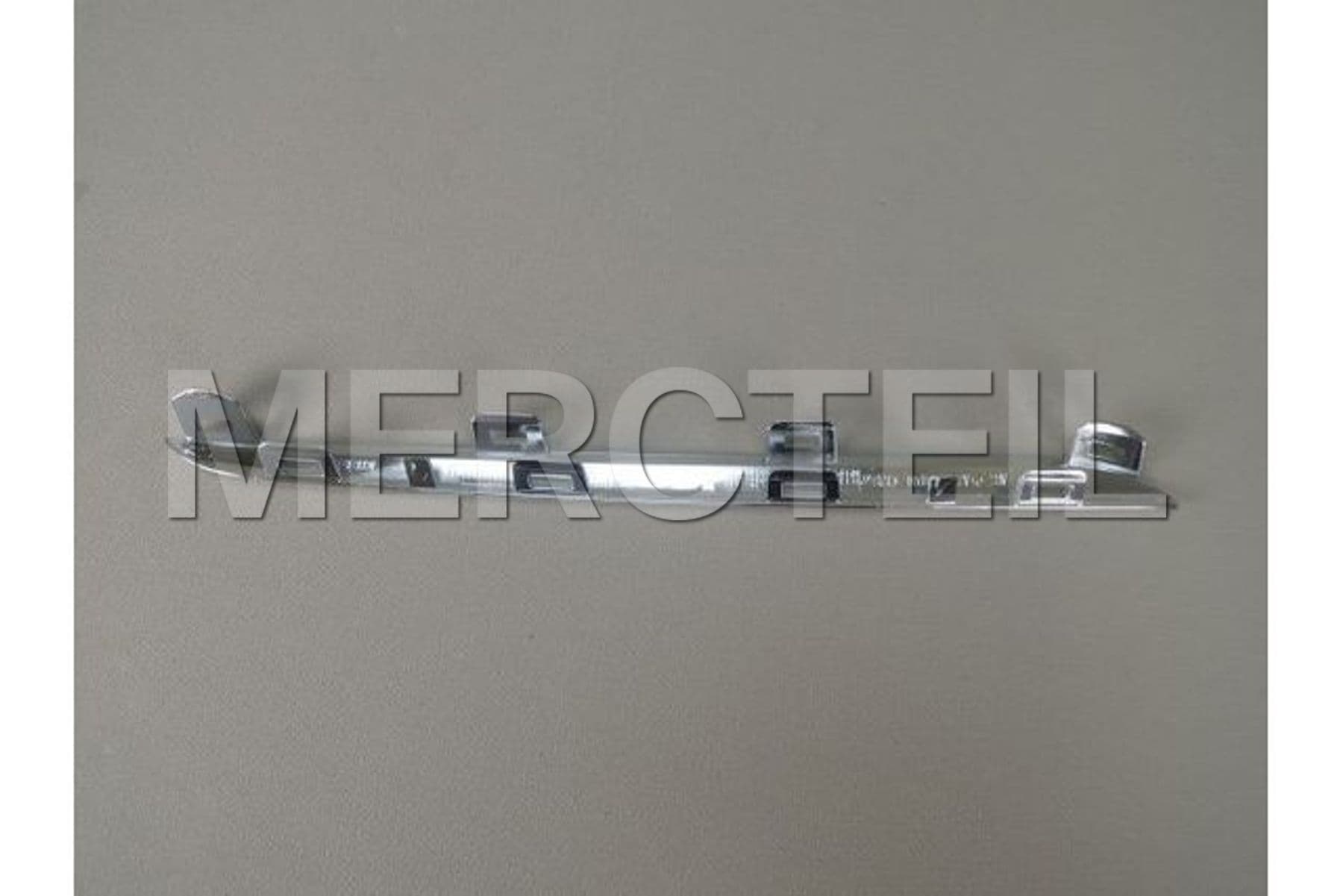 Buy the spare part Mercedes-Benz A2388881000 ornamental molding