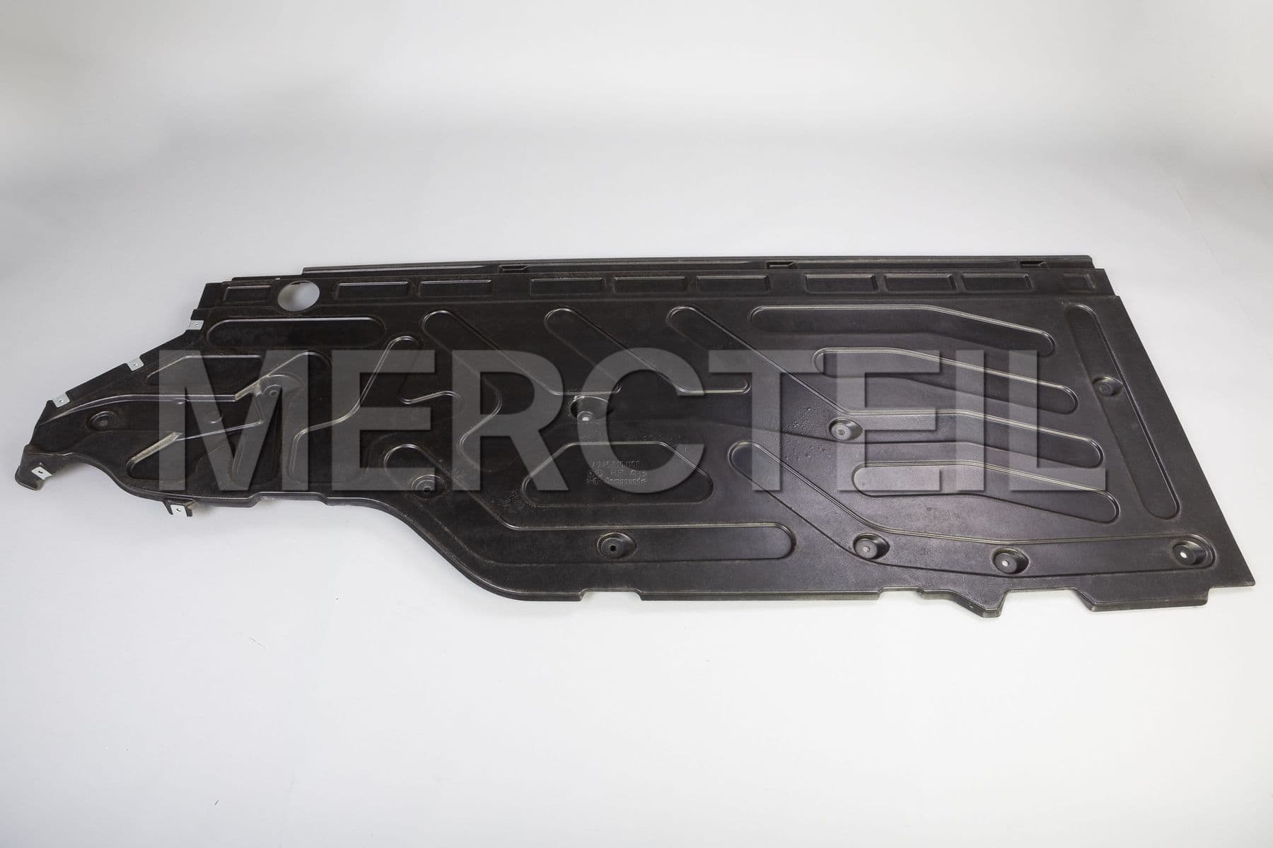 Buy the spare part Mercedes-Benz A2406101108 covering