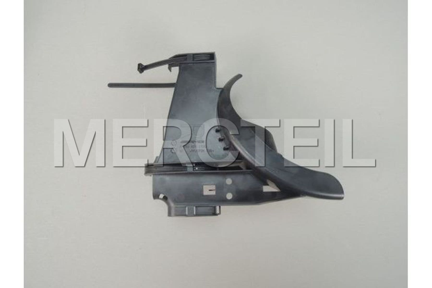 Kaufen Sie das Ersatzteil Mercedes-Benz A2464211720 luftleitblech