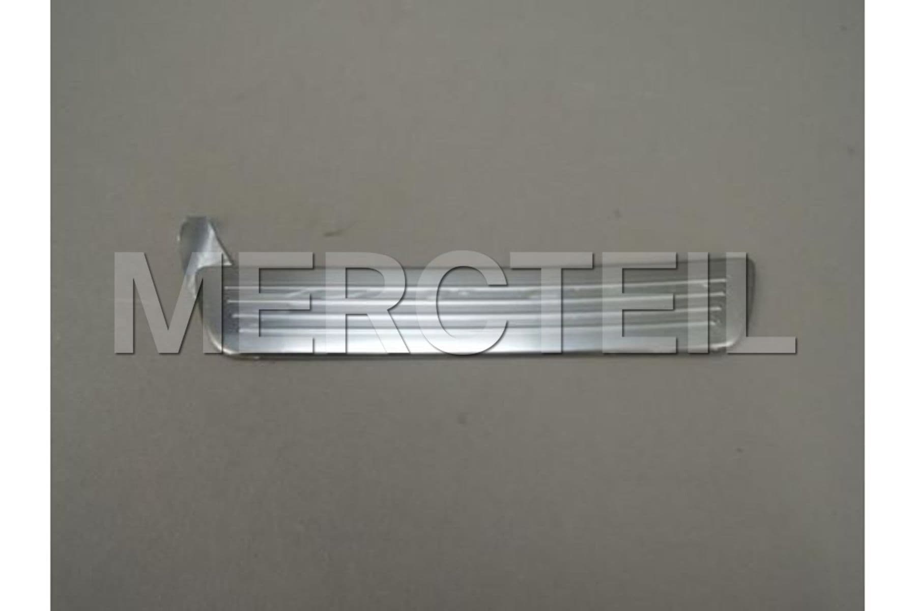 Kaufen Sie das Ersatzteil Mercedes-Benz A2466800335 abdeckschiene