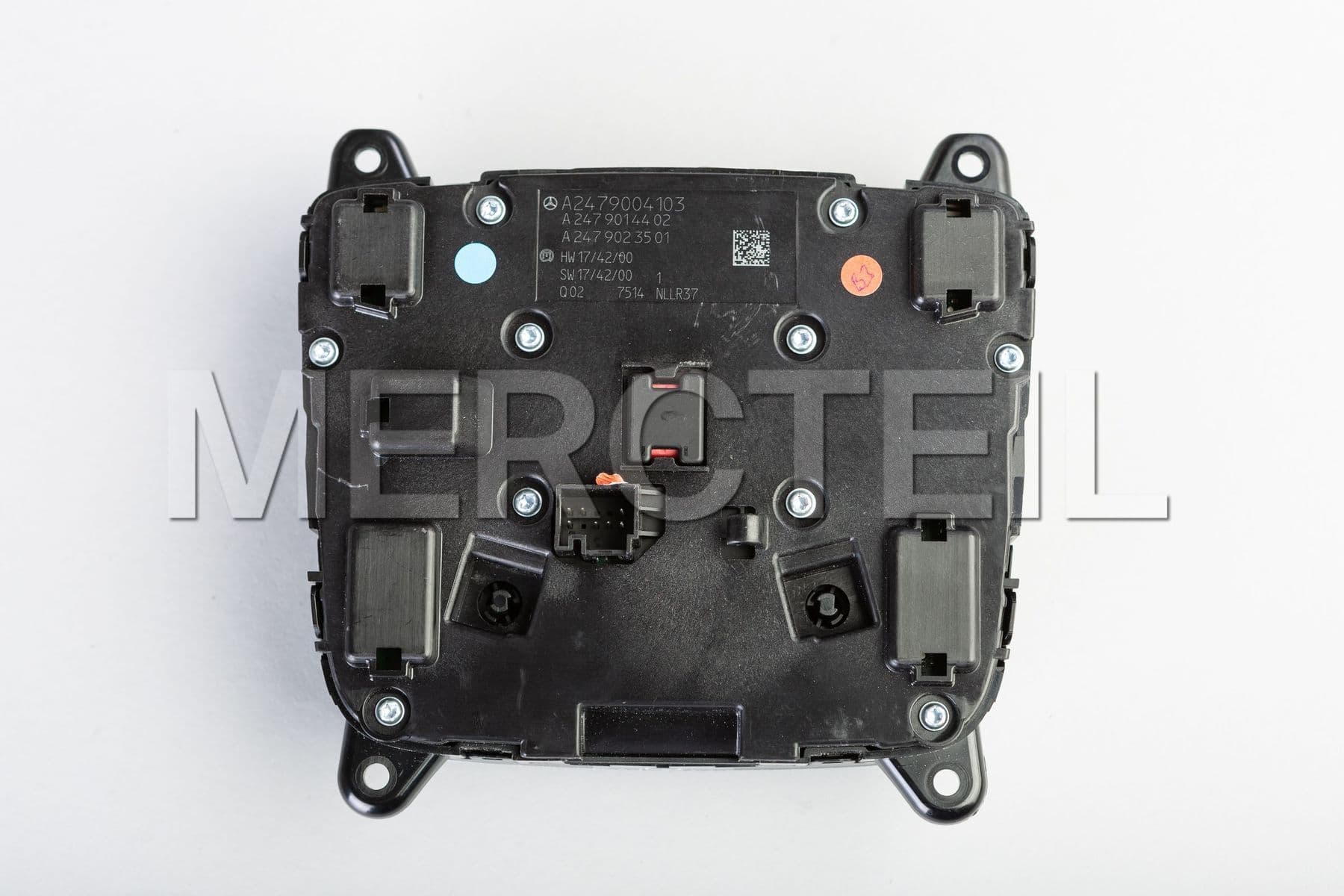 Buy the spare part Mercedes-Benz A2479004003 control unit