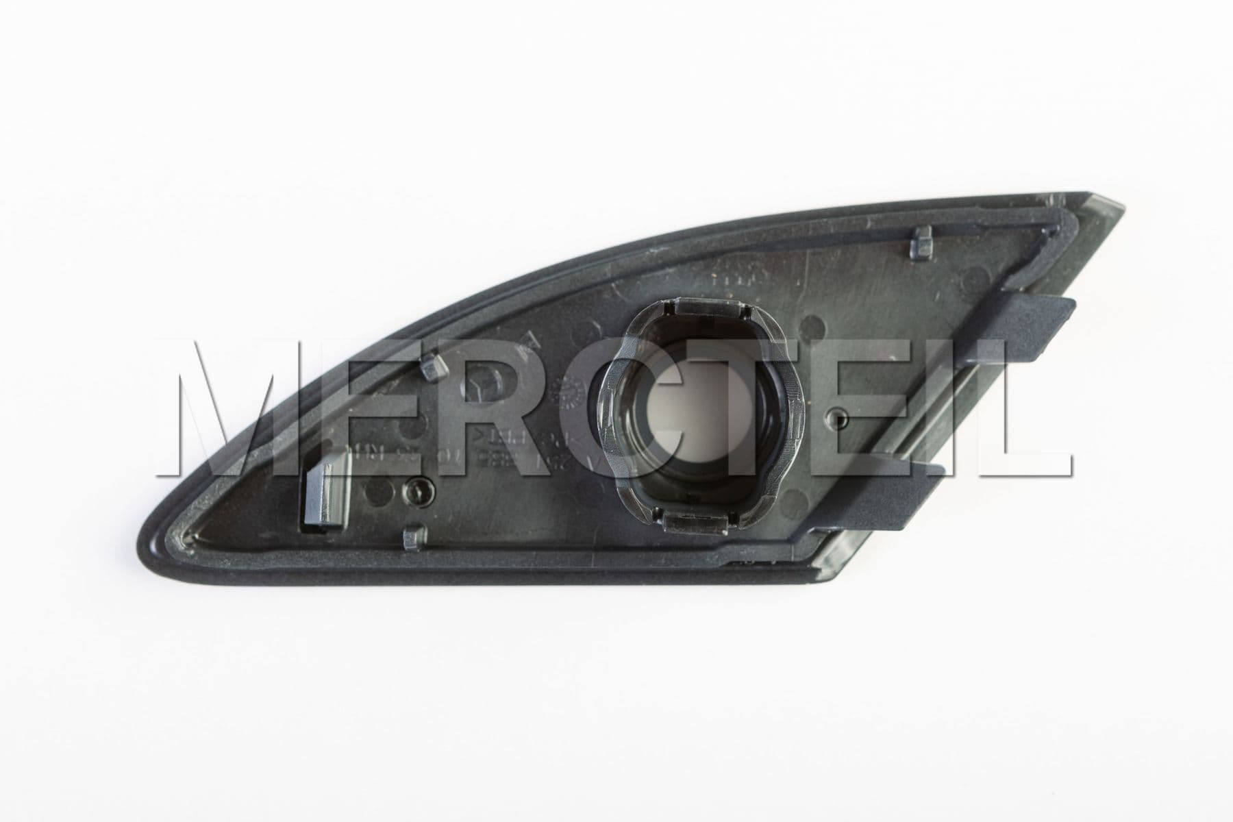 Buy the spare part Mercedes-Benz A25188510239999 bumper joint cover