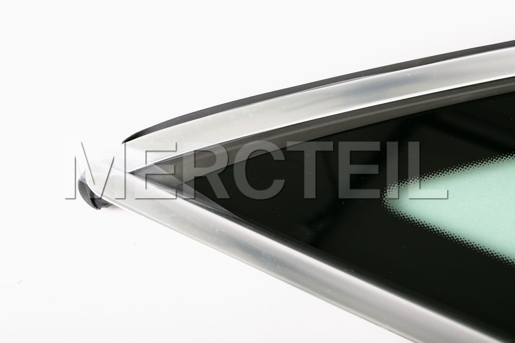 Buy the spare part Mercedes-Benz A2536702400 side window fixed