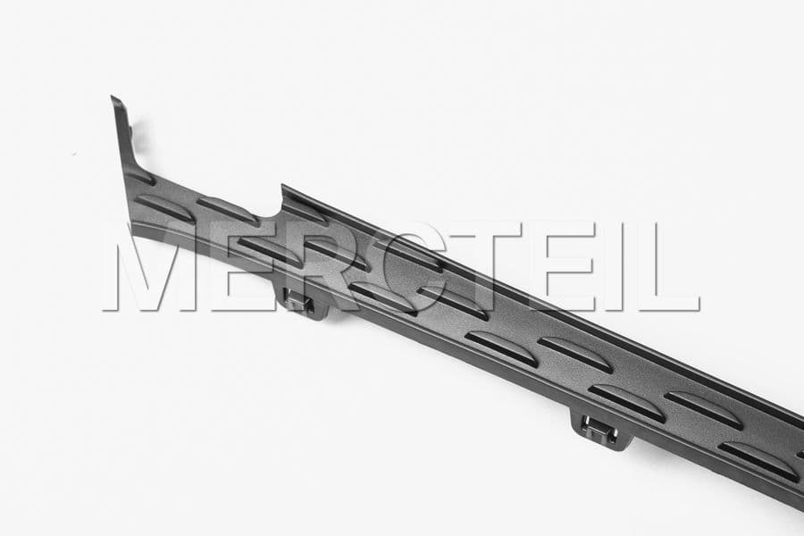Buy the spare part Mercedes-Benz A2538853906 trim strip