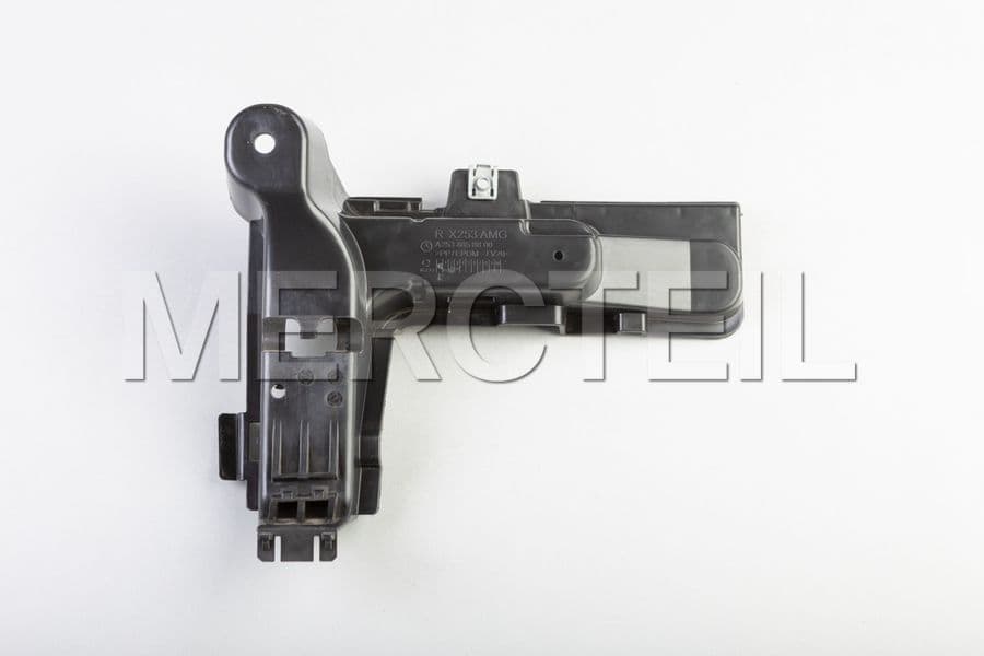 Buy the spare part Mercedes-Benz A2538858800 bracket