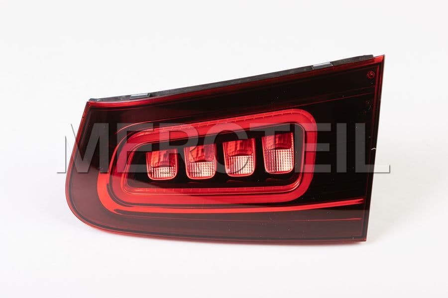 Buy the spare part Mercedes-Benz A2539060502 rear lamp combination