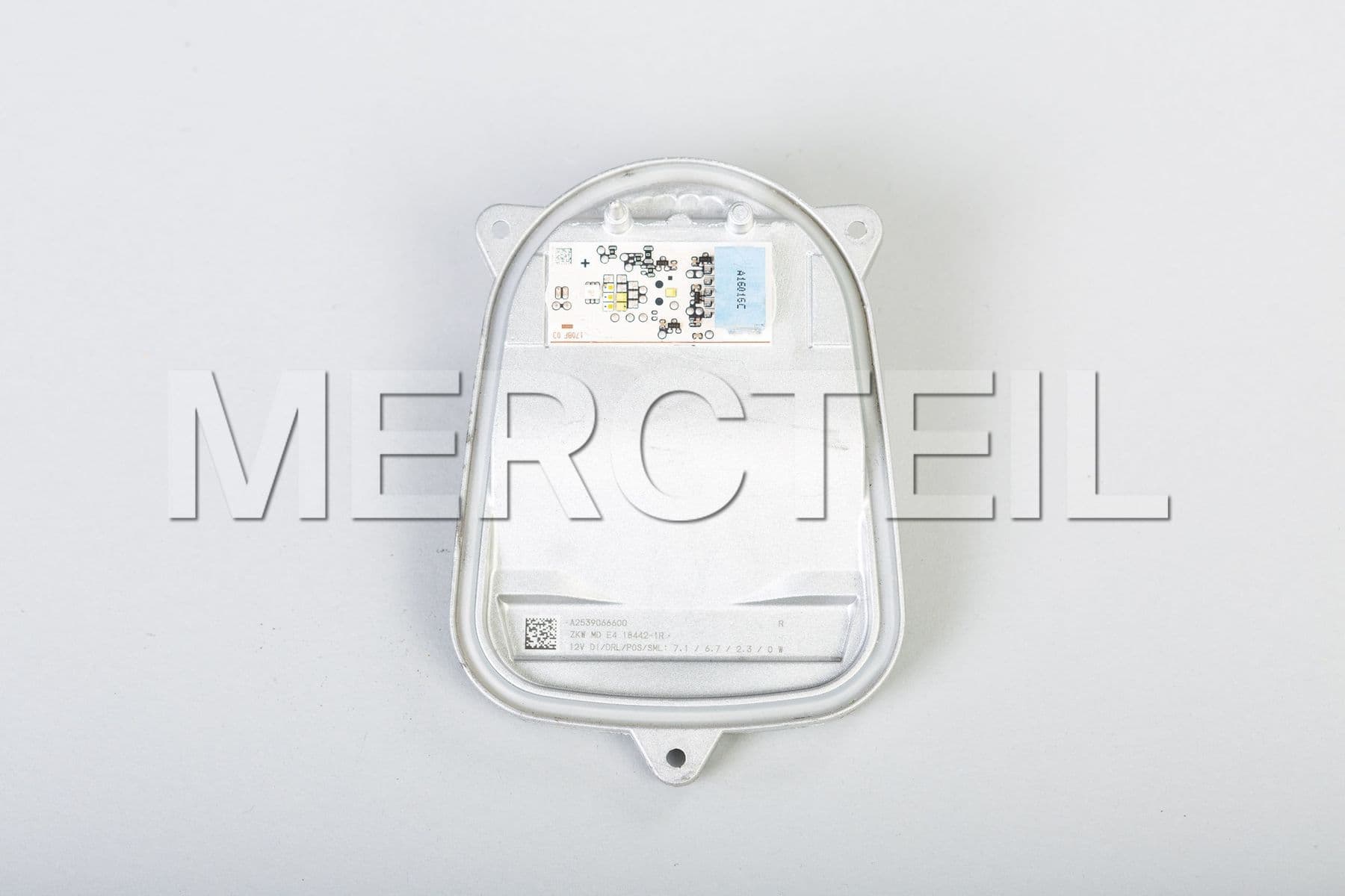 Buy the spare part Mercedes-Benz A2539066600 led module