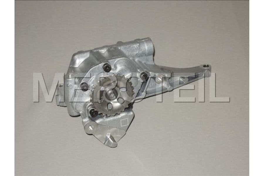 Buy the spare part Mercedes-Benz A2721800701 oil pump