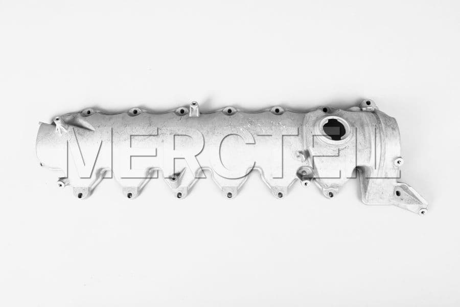 Buy the spare part Mercedes-Benz A2750160105 cylinder head cover