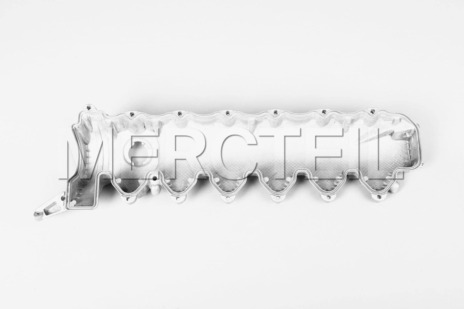 Buy the spare part Mercedes-Benz A2750160105 cylinder head cover