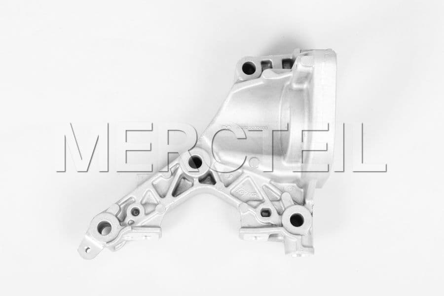 Buy the spare part Mercedes-Benz A2822232600 engine carrier