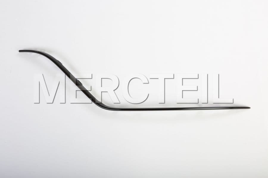 Buy the spare part Mercedes-Benz A2908858600 trim strip