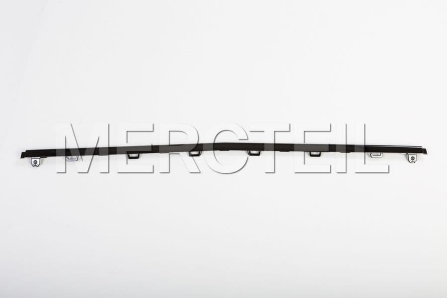Buy the spare part Mercedes-Benz A2908858700 trim strip