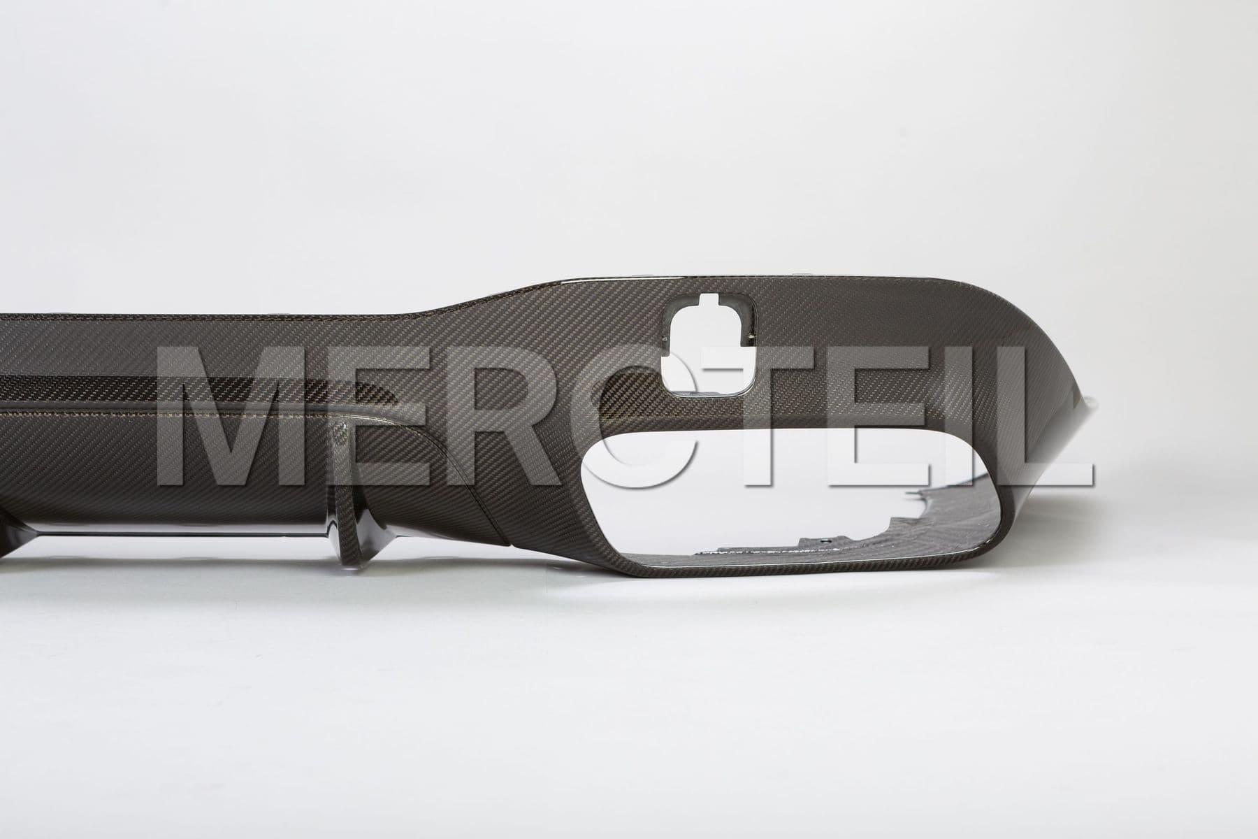 Buy the spare part Mercedes-Benz A2908859901 trim bumper