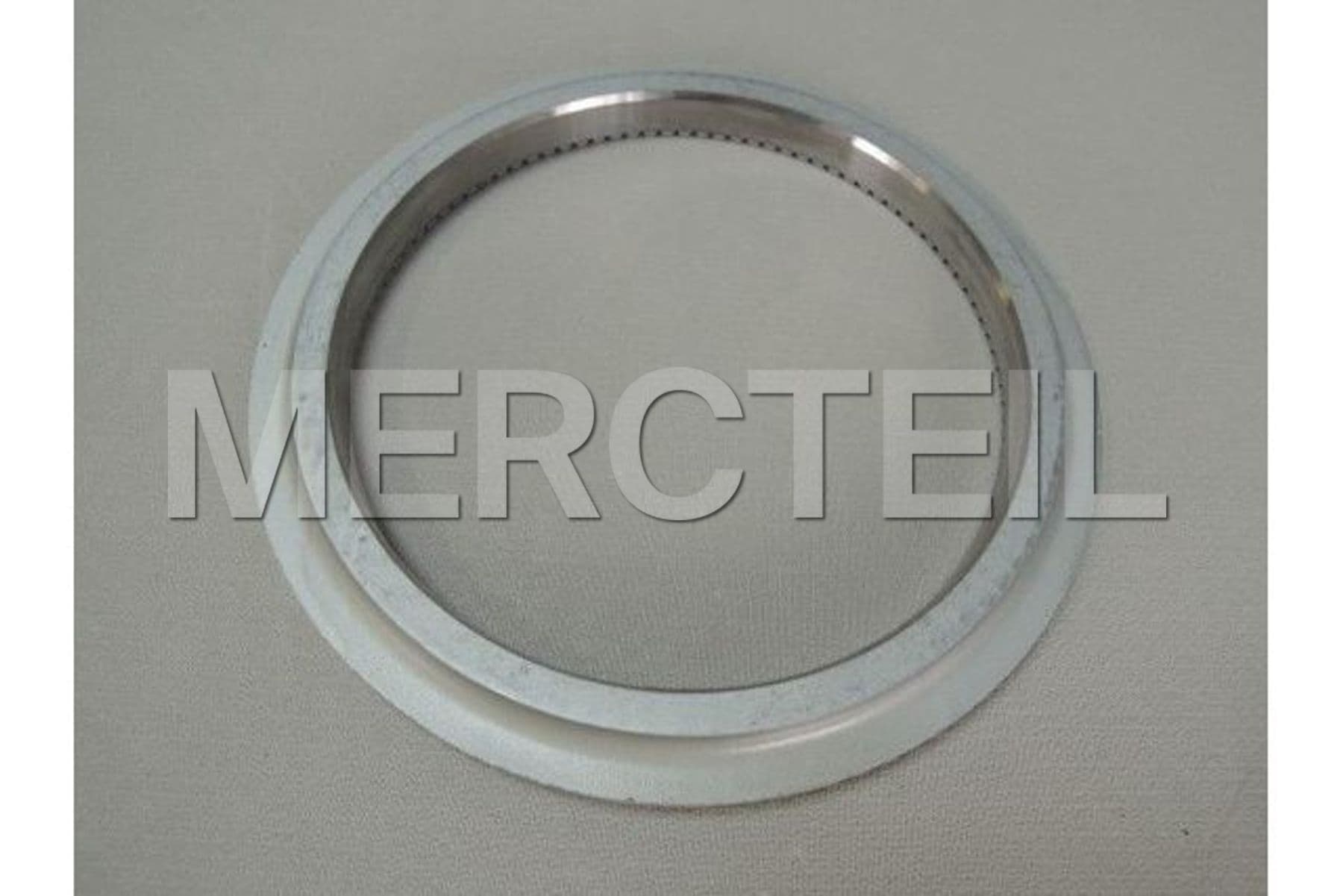 Buy the spare part Mercedes-Benz A3073340115 ring