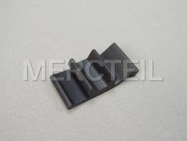 Buy the spare part Mercedes-Benz A3094210211 plug