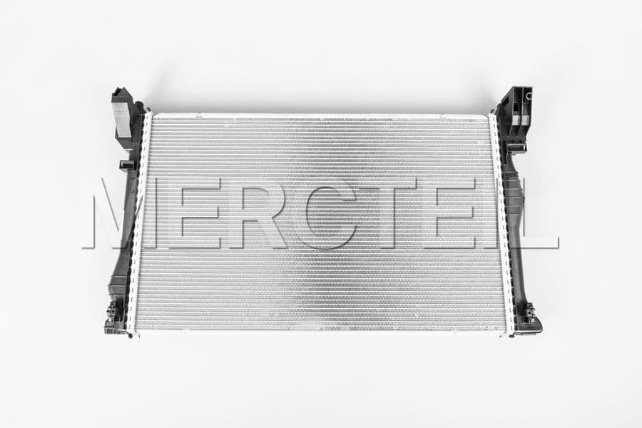 Buy the spare part Mercedes-Benz A4475010001 coolant radiator