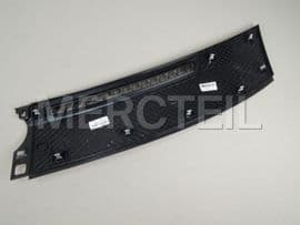 Buy the spare part Mercedes-Benz A44768919379051 cover molding