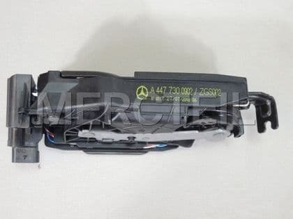 Buy the spare part Mercedes-Benz A4477300902 door lock