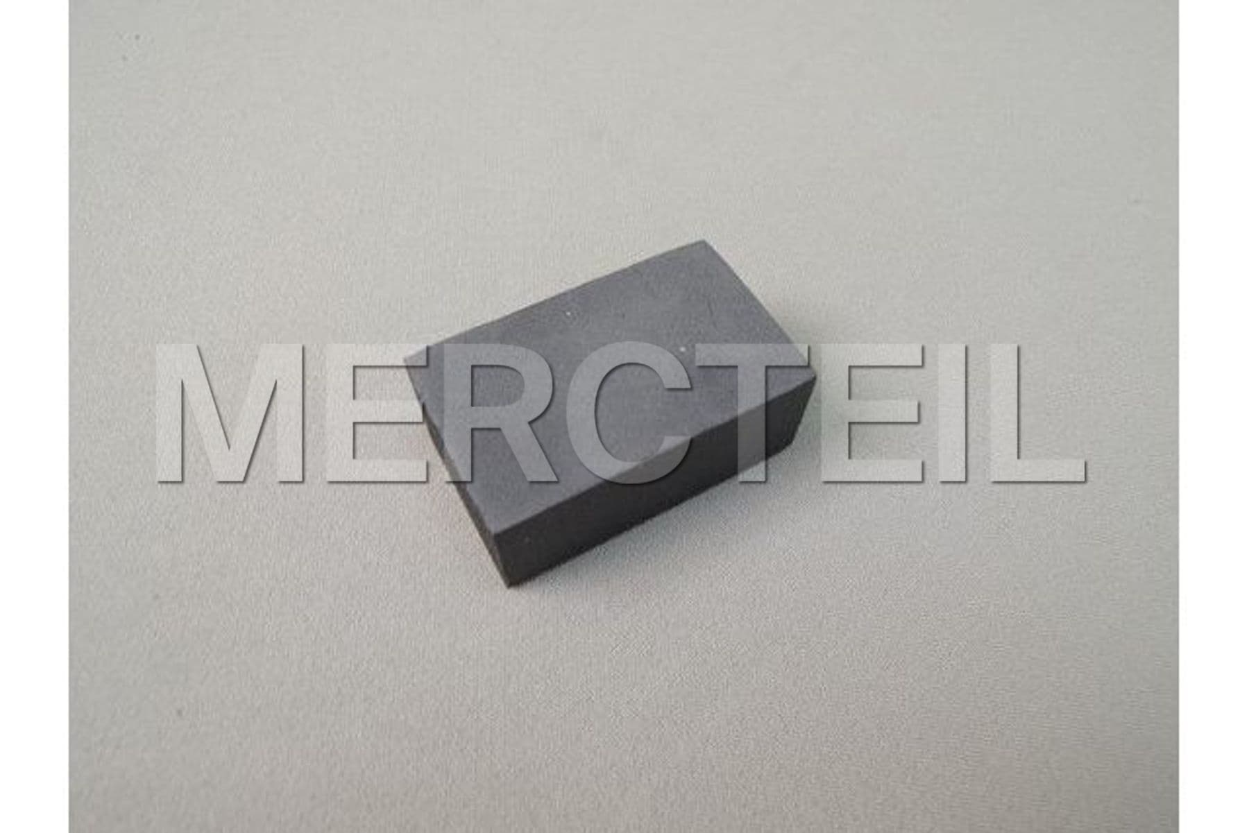 Buy the spare part Mercedes-Benz A4477470500 trim rear door