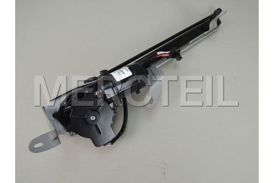 Buy the spare part Mercedes-Benz A4477600003 door actuation