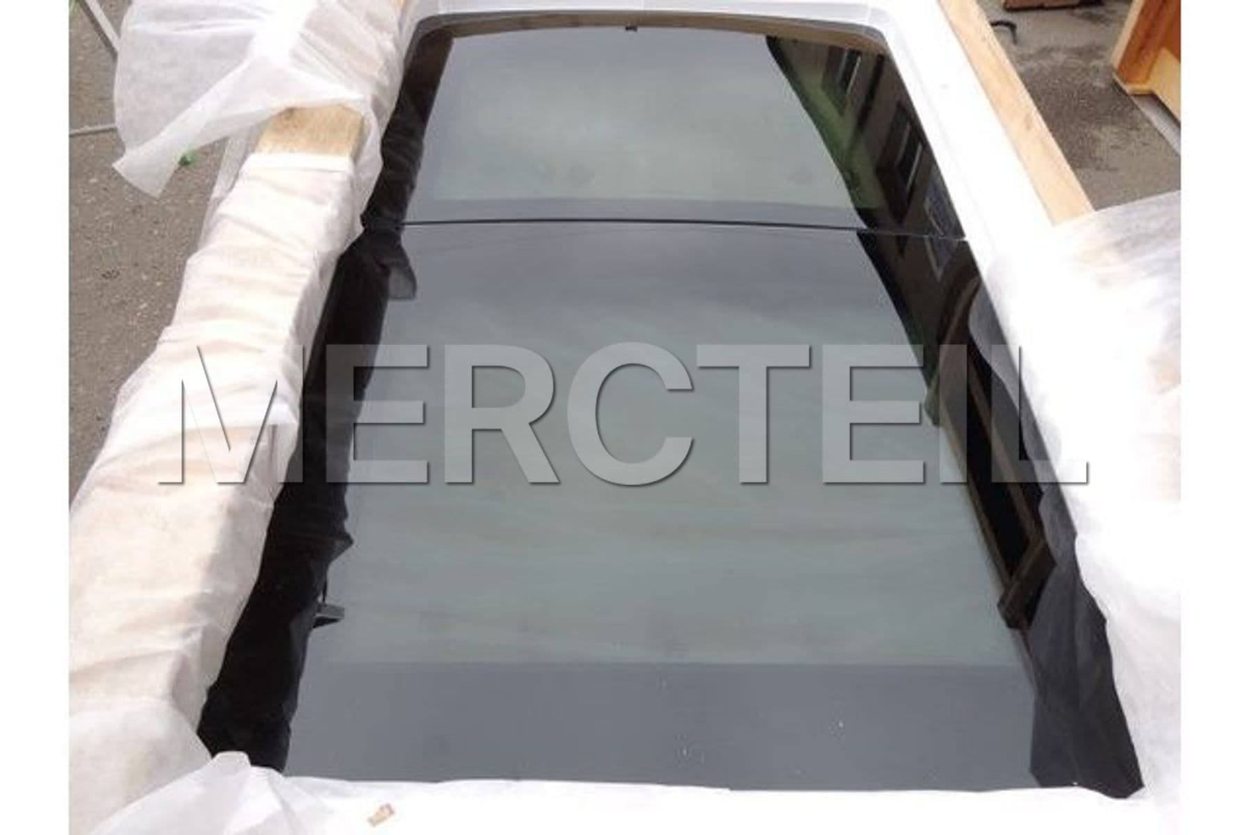 Buy the spare part Mercedes-Benz A44778000029K28 panoramic roof