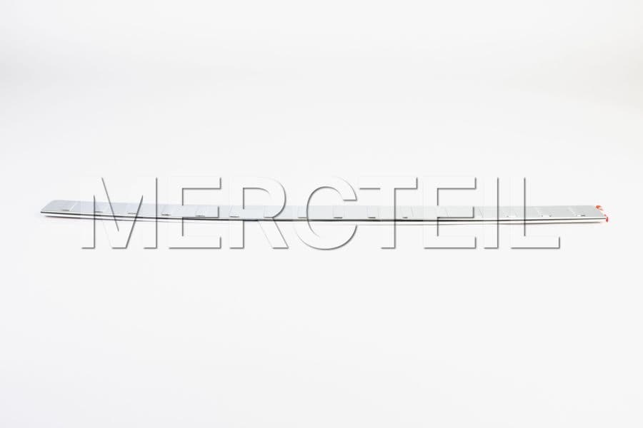 Buy the spare part Mercedes-Benz A44788533002A76 footplate