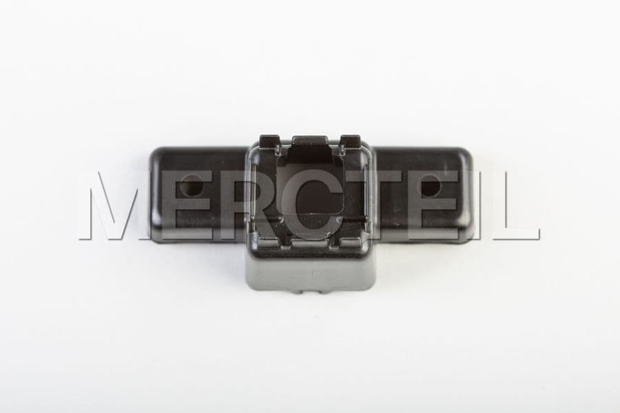 Buy the spare part Mercedes-Benz A44788800329051 retaining clip