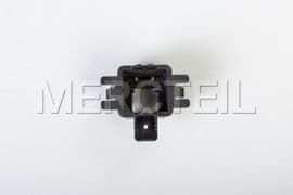 Buy the spare part Mercedes-Benz A44788818009051 retaining bracket