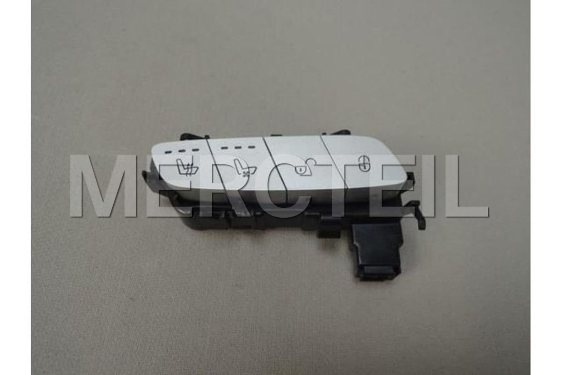 Buy the spare part Mercedes-Benz A44790526007N49 switch block