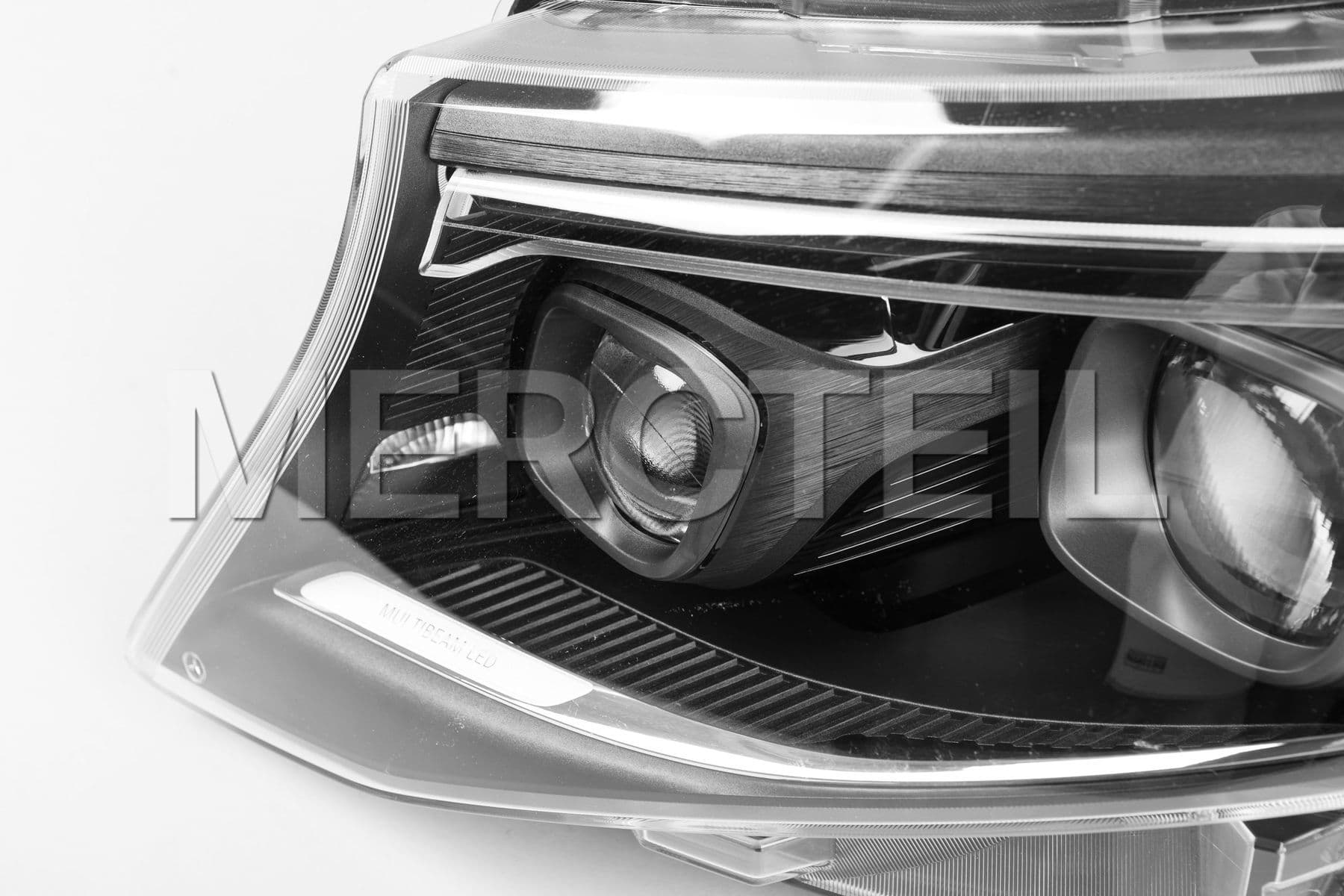Buy the spare part Mercedes-Benz A4479066901 lamp unit