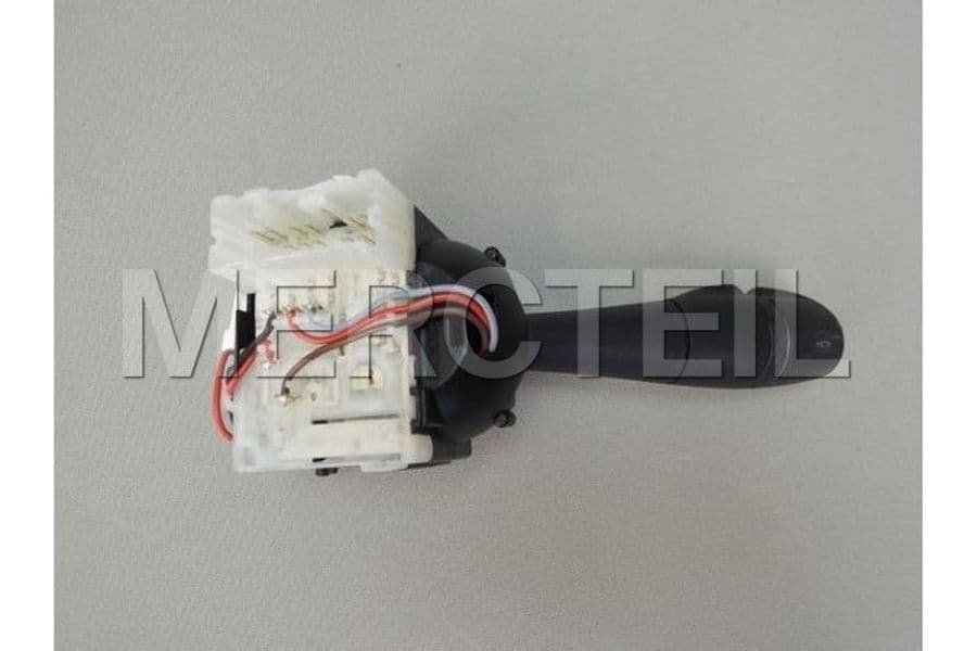 Buy the spare part Mercedes-Benz A4535451600 turn signal switch