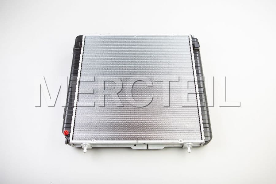 Buy the spare part Mercedes-Benz A4615000102 water cooler