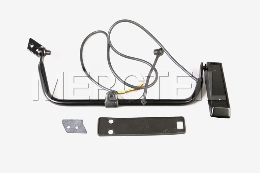 Buy the spare part Mercedes-Benz A4618101500 mirror bracket