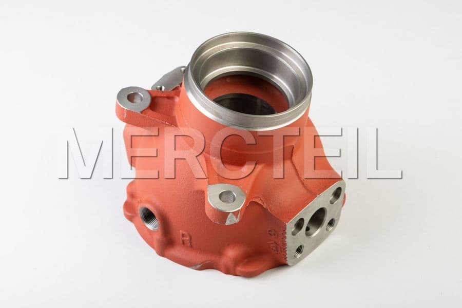 Buy the spare part Mercedes-Benz A4633371006 front axle joint housing