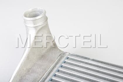 Buy the spare part Mercedes-Benz A4635002200 intercooler radiator