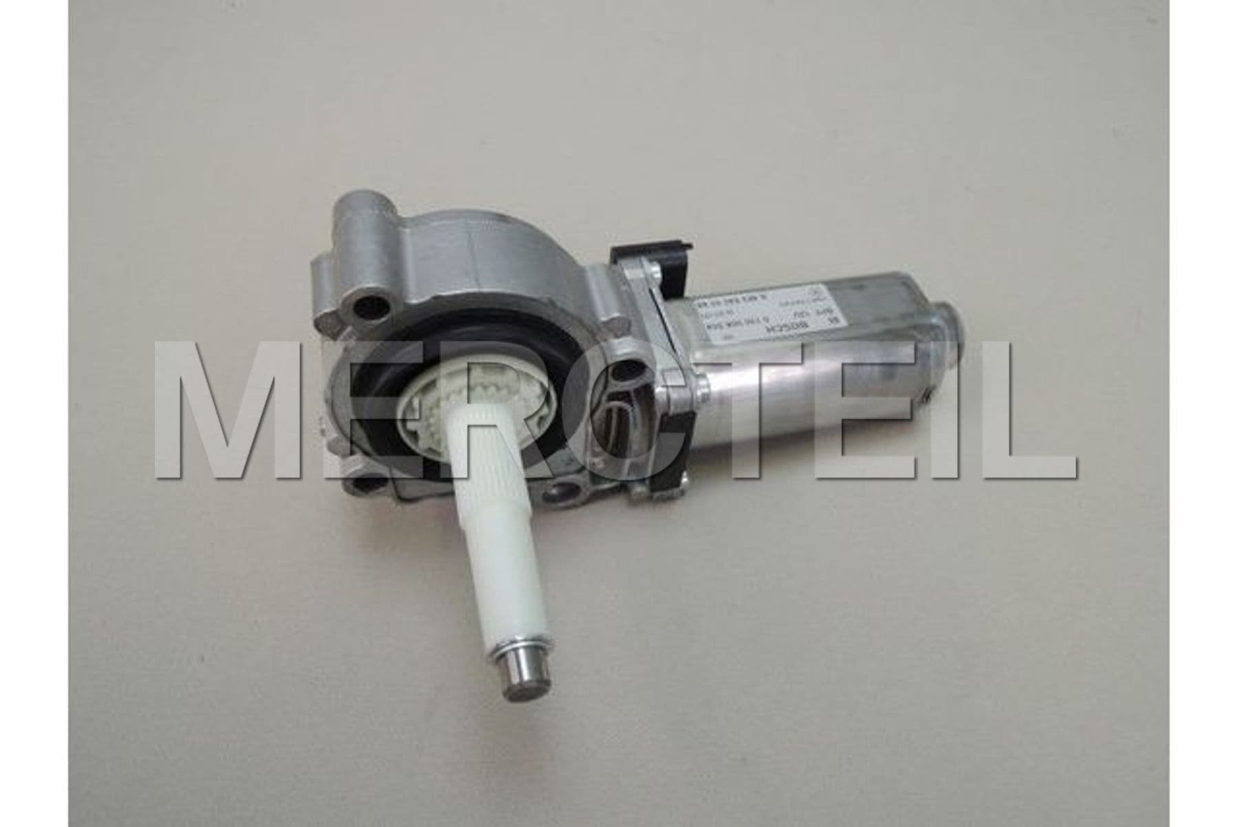 Buy the spare part Mercedes-Benz A4635400088 electric motor