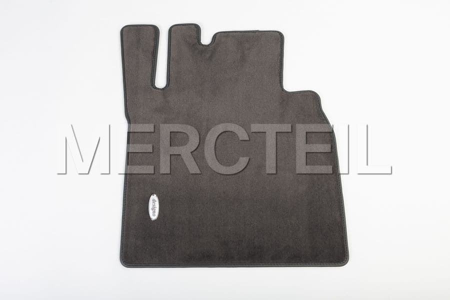 Buy the spare part Mercedes-Benz A46368002489E38 mat