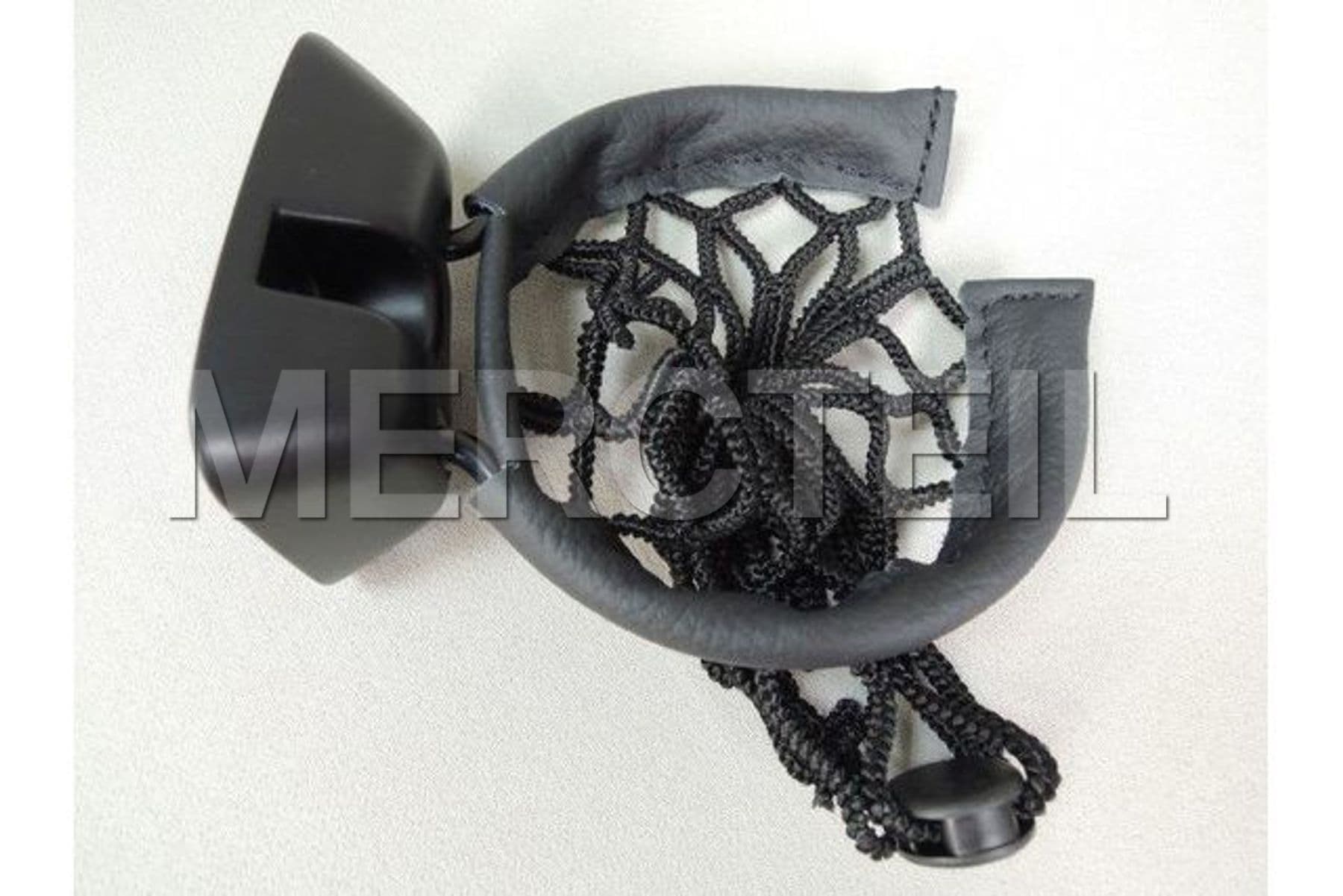 Buy the spare part Mercedes-Benz A46368023919040 tray