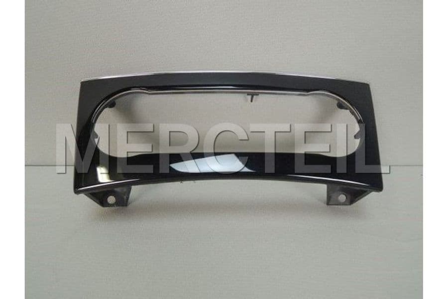 Buy the spare part Mercedes-Benz A46368031719D37 ornamental molding
