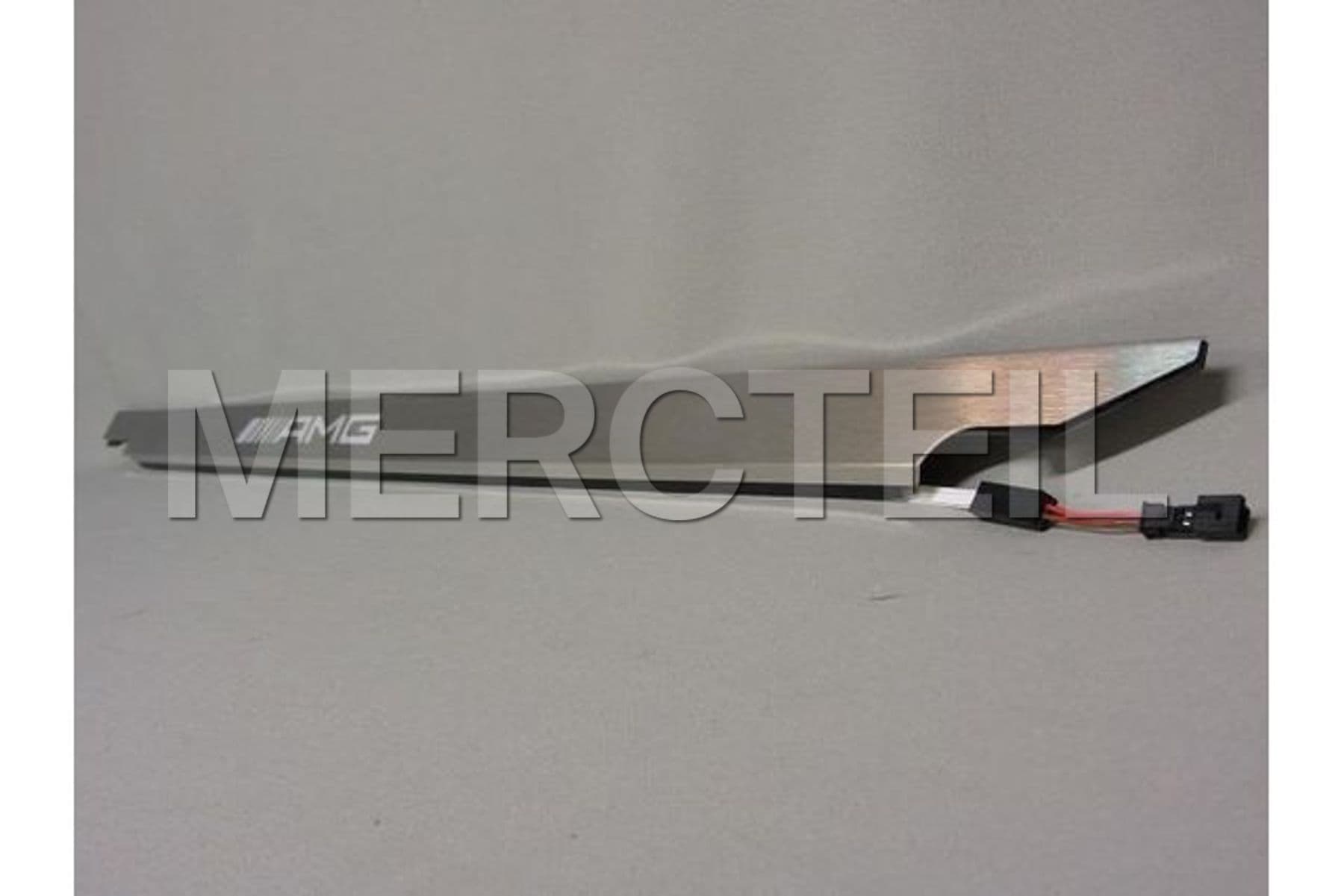 Kaufen Sie das Ersatzteil Mercedes-Benz A4636807835 abdeckschiene