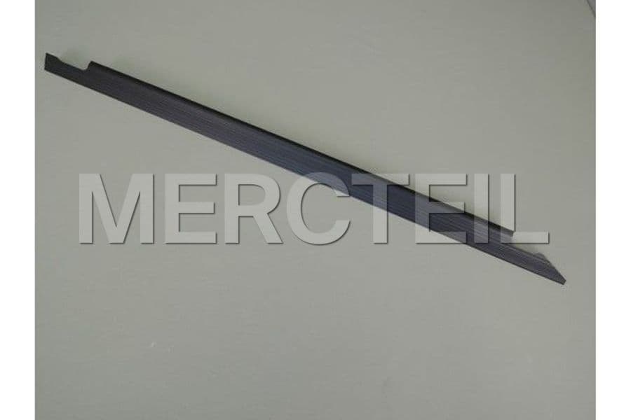 Buy the spare part Mercedes-Benz A46368615369051 entrance rail